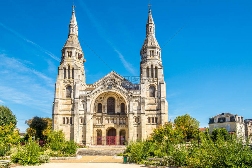 法国Perigeu高清图片下载-正版图片502689981-摄图网