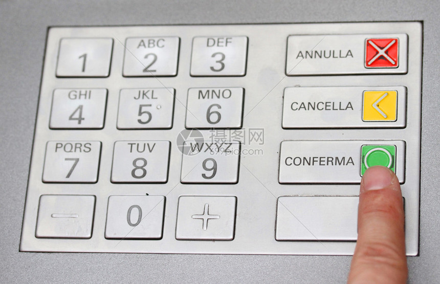 确认意大利自动取款机提款机提取现金键盘中的秘高清图片下载-正版图片502743709-摄图网