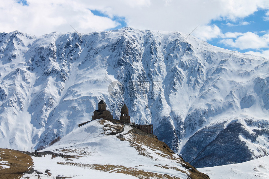 高山上乔治亚老教堂高清图片下载-正版图片503078560-摄图网