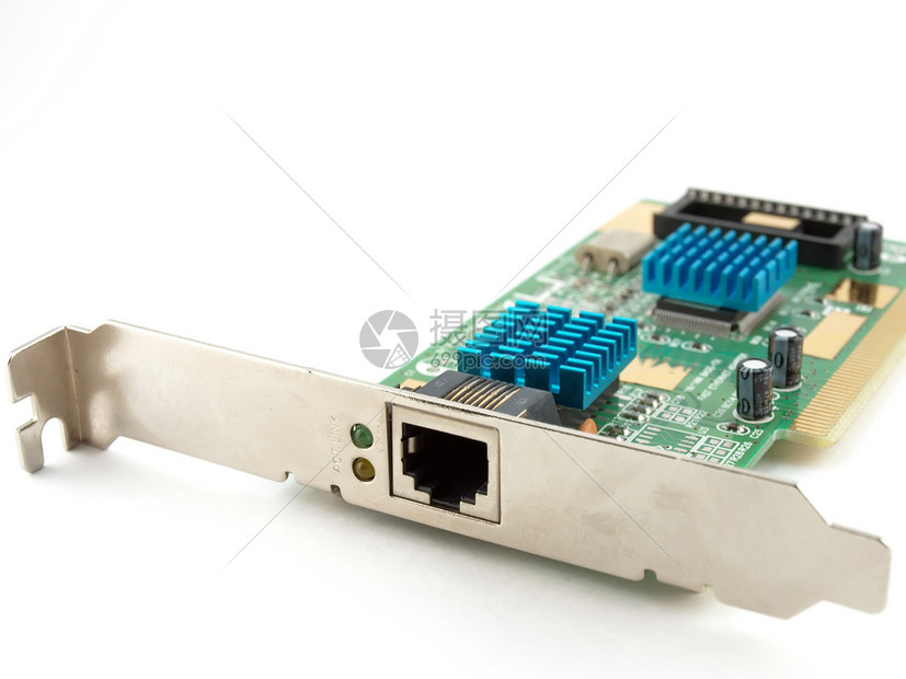 白色背景上有散热器的网卡高清图片下载-正版图片503108348-摄图网