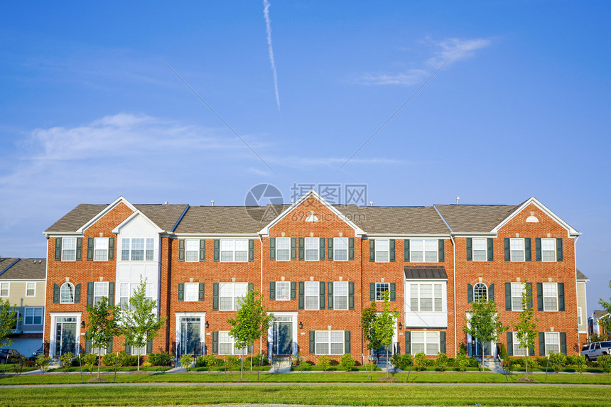 美国中西部典型的现代公寓楼高清图片下载-正版图片503175723-摄图网