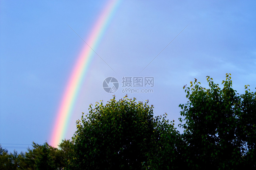 暴风雨后出现的炫彩虹高清图片下载-正版图片503202793-摄图网