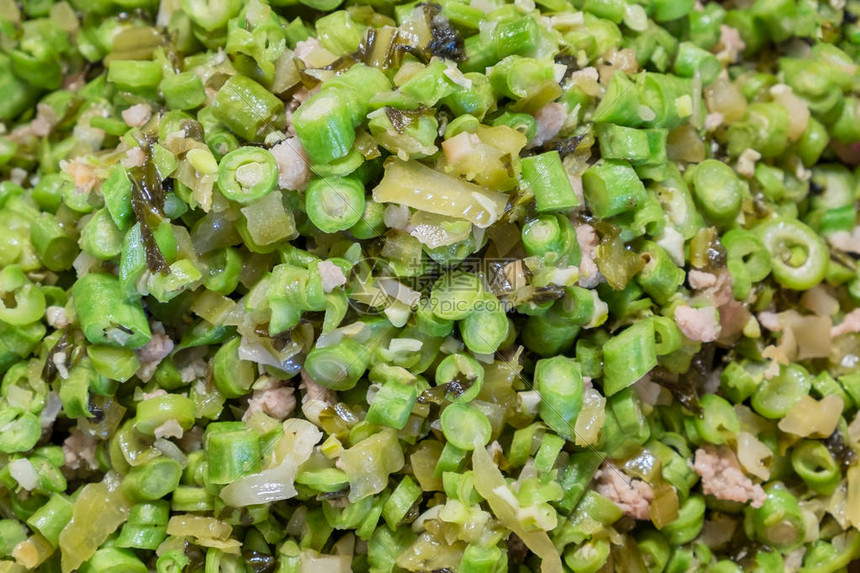 Cowpea切片与酸菜和猪排泡高清图片下载-正版图片503271815-摄图网
