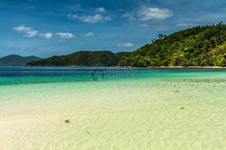 热带空沙滩清蓝的天空和春光高清图片下载-正版图片503274361-摄图网