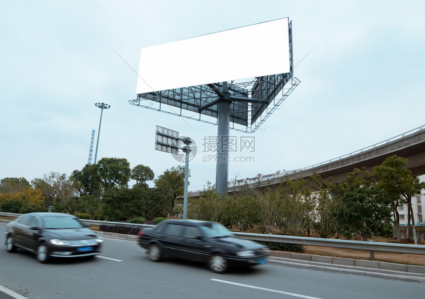上海的高速公路和广告牌高清图片下载-正版图片503323400-摄图网