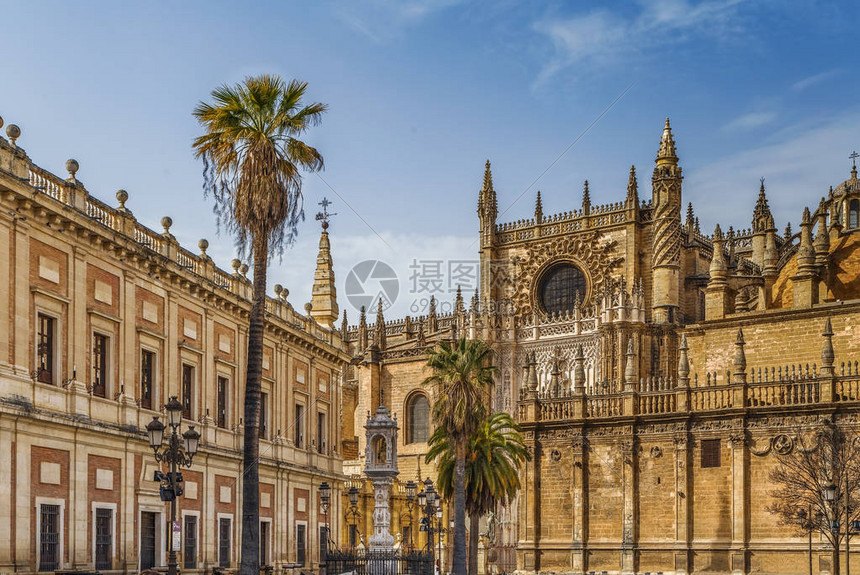 西班牙塞维利亚大教堂与印度群岛高清图片下载-正版图片503439046-摄图网