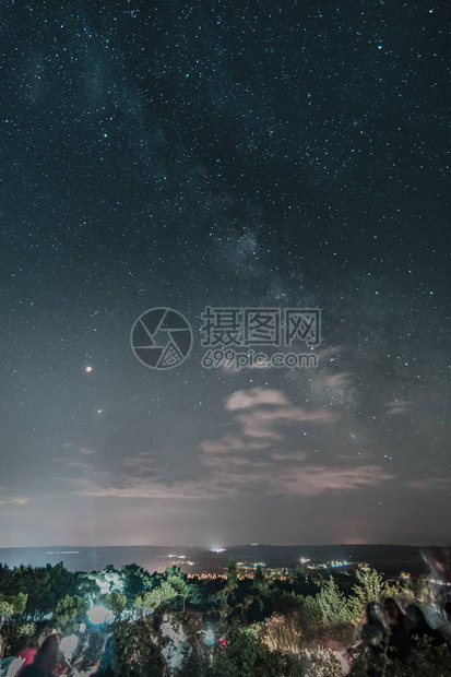 夜晚的星空高清图片下载-正版图片503442943-摄图网