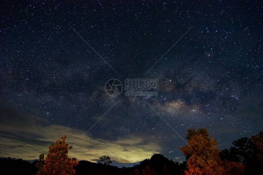夜晚的星空高清图片下载-正版图片503444138-摄图网