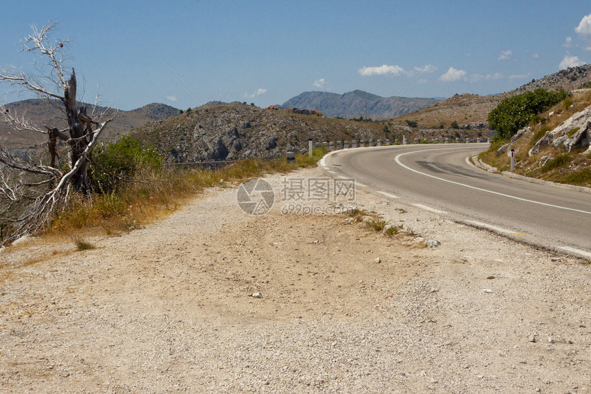 在克罗地亚巴尔干的山高清图片下载-正版图片503453101-摄图网