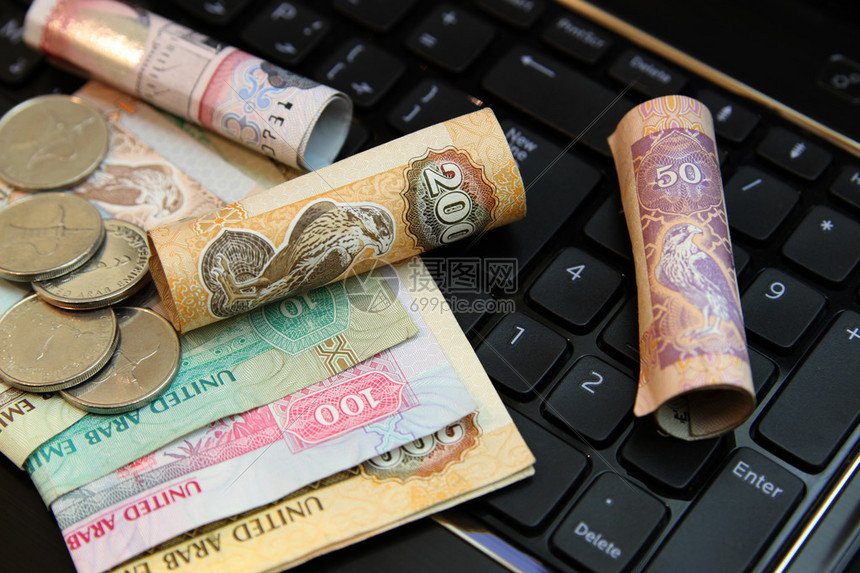 在键盘上方收集uaed高清图片下载-正版图片503572550-摄图网