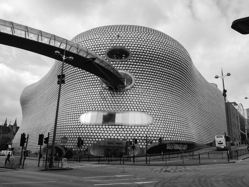 新的BullRing购物中心由FutureSystems建筑师为Selfridges设计高清图片下载-正版图片503600844-摄图网