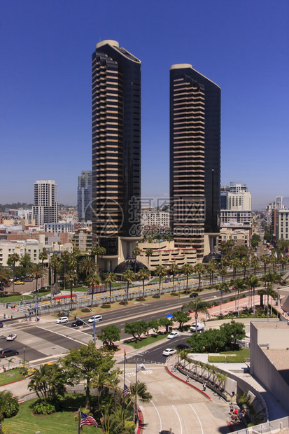 圣地亚哥市的天线显示市区的建筑物SantiagoCitySilv高清图片下载-正版图片503619973-摄图网