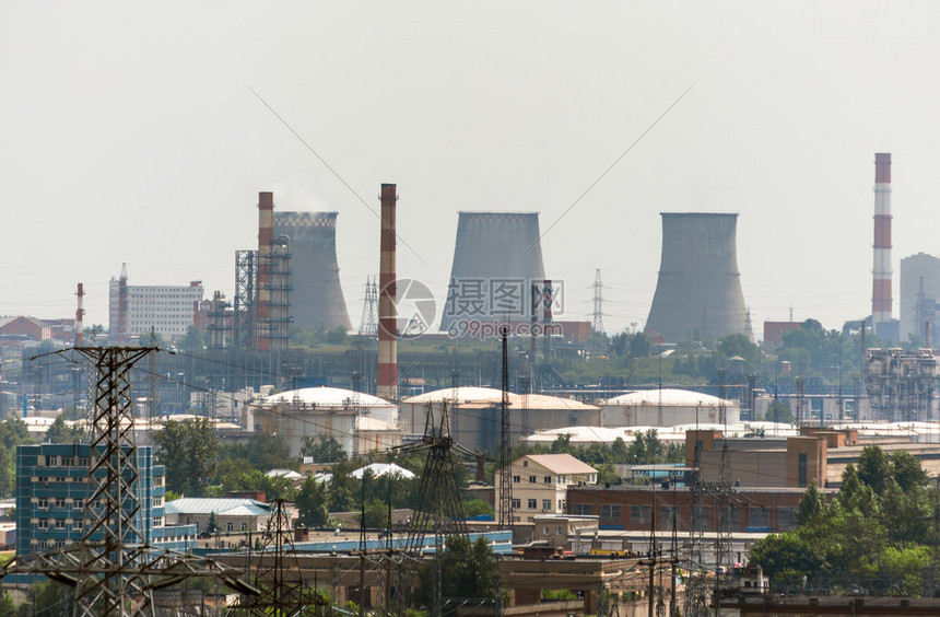莫斯科区Kapotnya的极端工业区这里有炼油厂热电站电线和车站Kapotnya是莫斯科最生高清图片下载-正版图片503620744-摄图网