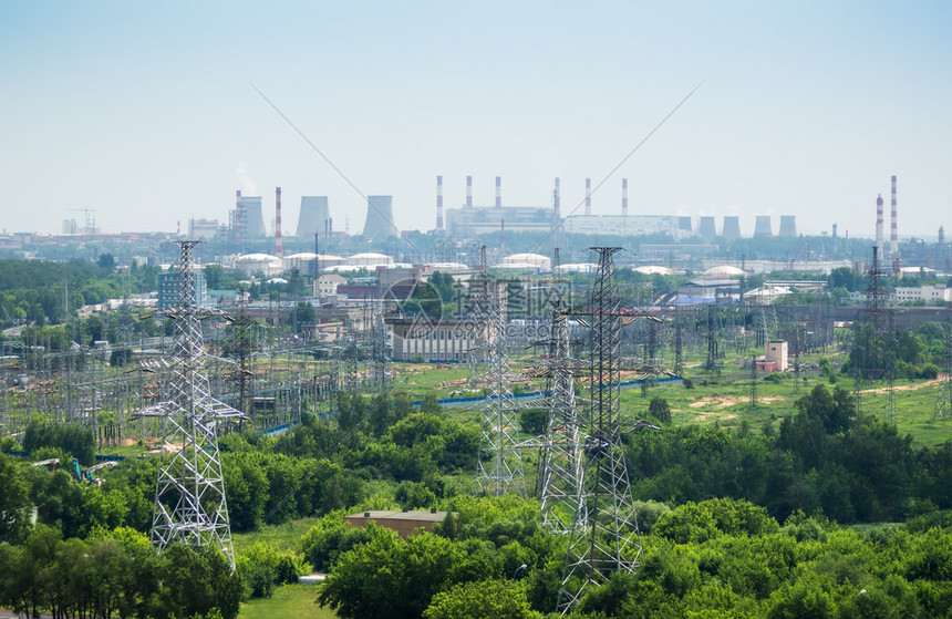 莫斯科区Kapotnya的极端工业区这里有炼油厂热电站电线和车站Kapotnya是莫斯科最生高清图片下载-正版图片503620745-摄图网