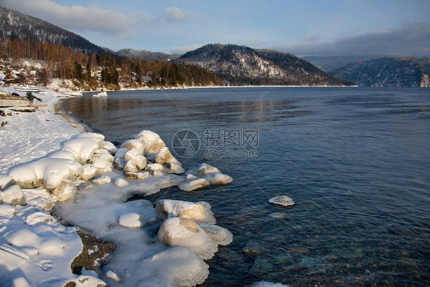 俄罗斯阿尔泰山泰勒斯高清图片下载-正版图片503654713-摄图网