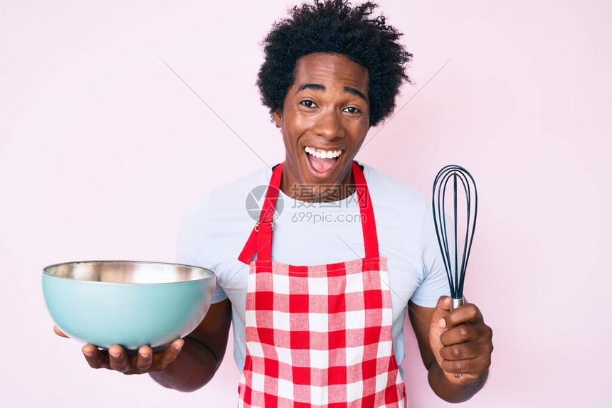 用面包师拂面烹调非洲头发高清图片下载-正版图片503666318-摄图网