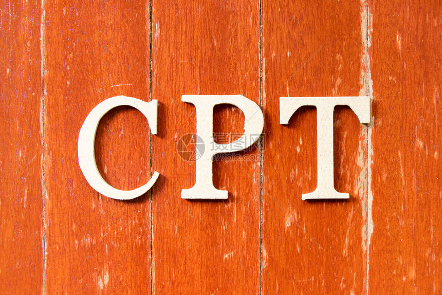 使用旧红色木板本底的CPT简化付车费字母高清图片下载-正版图片503759775-摄图网