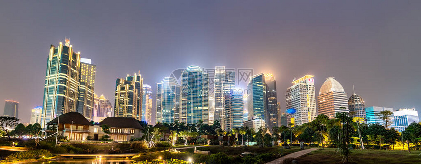 印度尼西亚首都雅加达的夜幕全天候ThightPanoramaofJ高清图片下载-正版图片503799093-摄图网