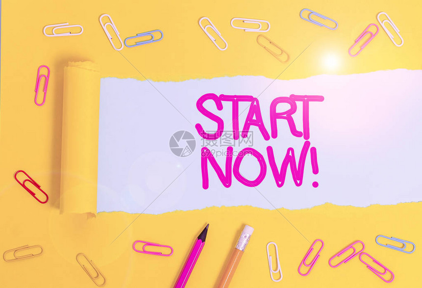 显示StartNow的文本符号商业图片展示会毫不迟疑地立即工作或做一些事情高清图片下载-正版图片503883689-摄图网