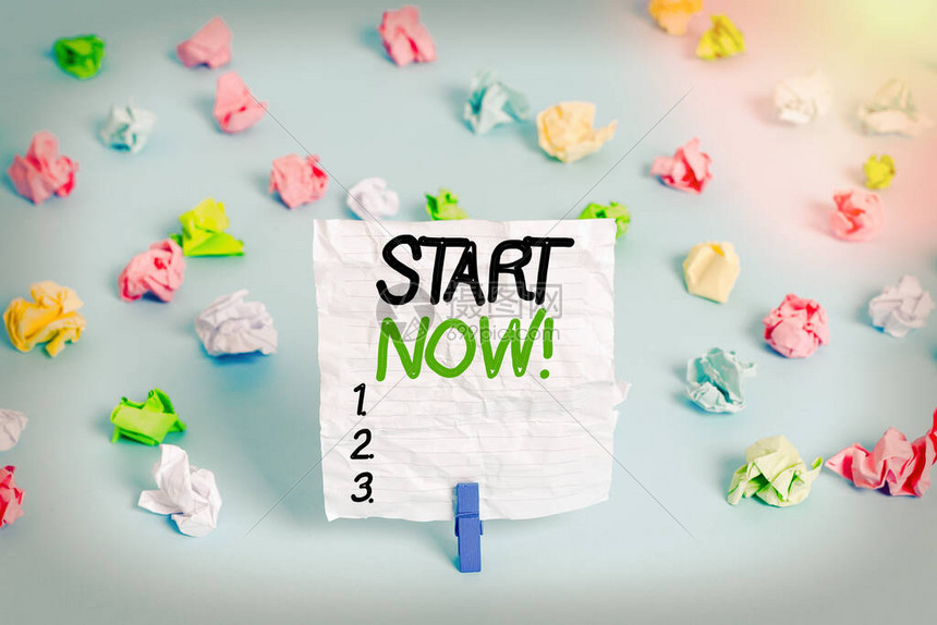 显示StartNow的文本符号商业图片展示会毫不犹豫地工作或做一些事情高清图片下载-正版图片503884032-摄图网