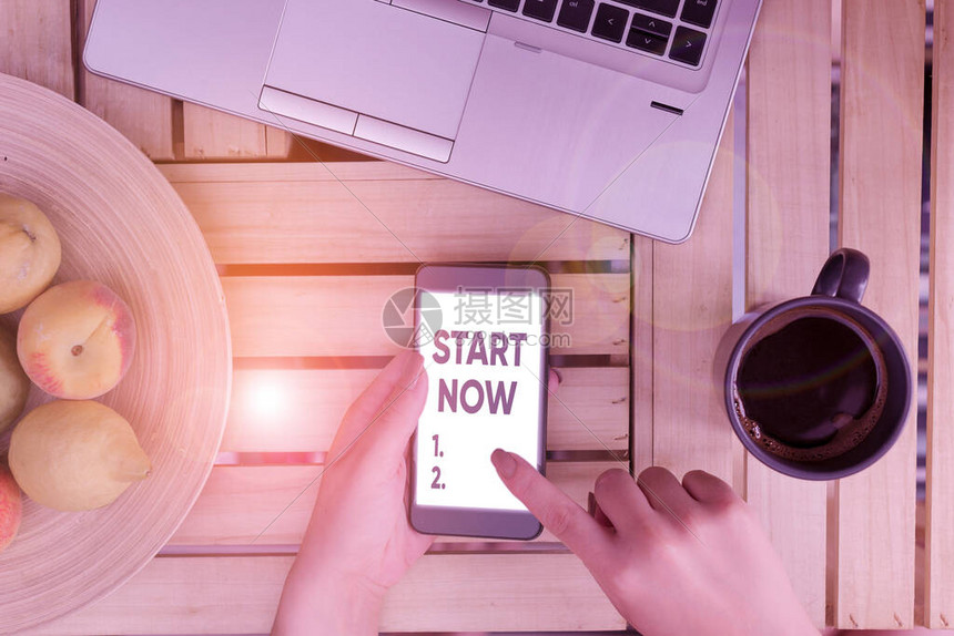 概念手写显示StartNow概念的含义是毫不犹豫地立即工作高清图片下载-正版图片503884558-摄图网