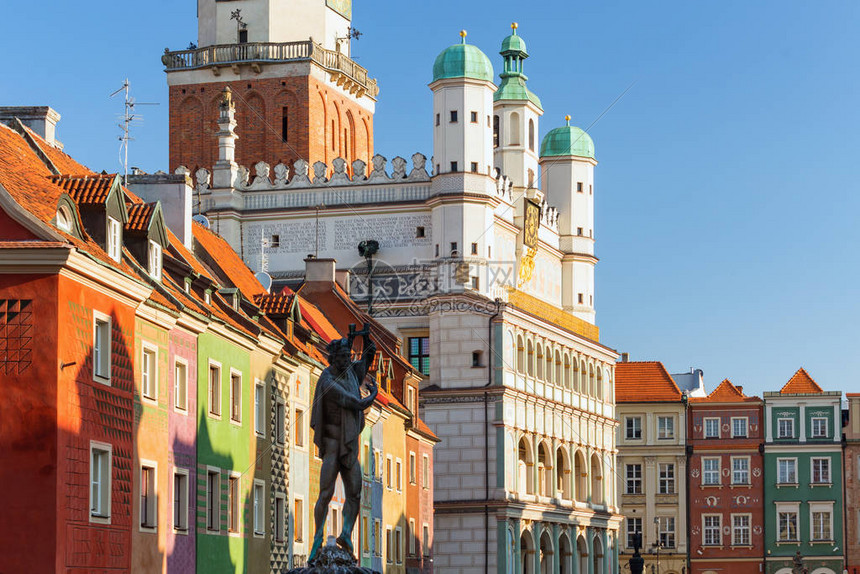 波兰的波兹南老城广场高清图片下载-正版图片503911080-摄图网