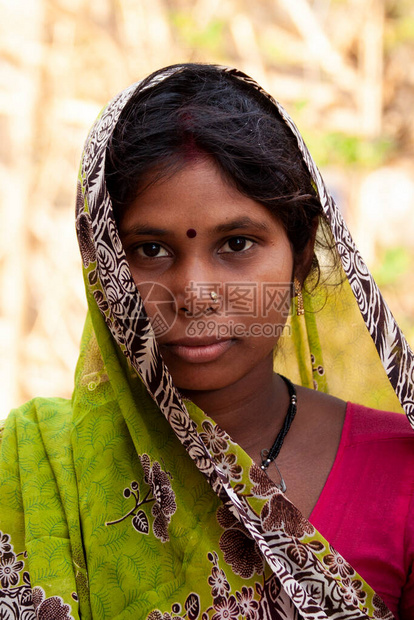 RAXAUL高清图片下载-正版图片503912055-摄图网