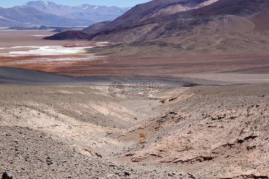 阿根廷普纳阿塔卡马的安托法拉盐沼PunadeAtacama是智利北部和阿根廷安第斯山脉的干旱高原在阿根廷高清图片下载-正版图片 ...