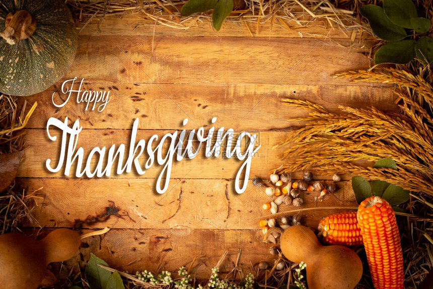 秋天和感恩节的背景是落叶和水果高清图片下载-正版图片503988781-摄图网