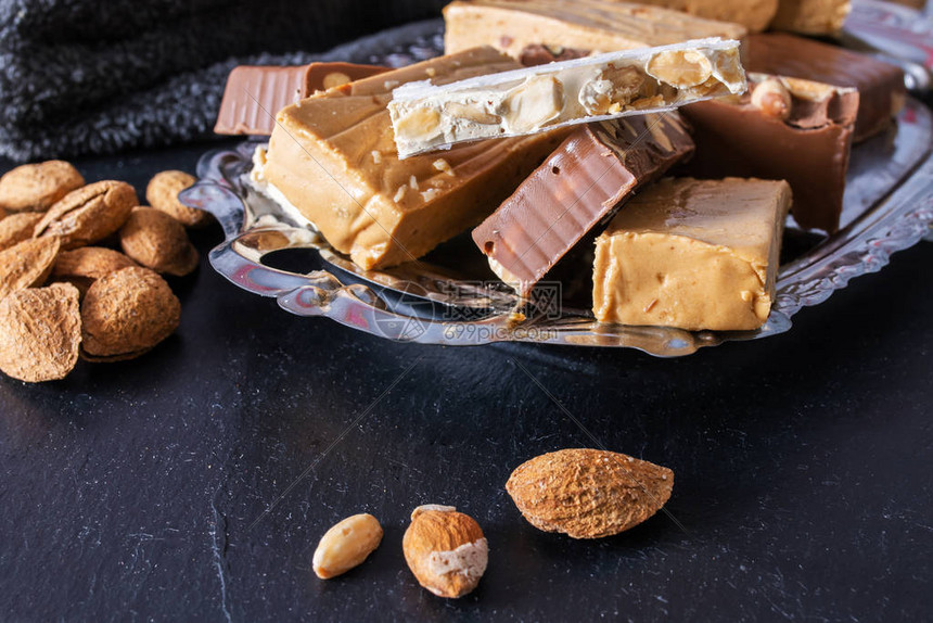 典型的圣诞礼盘种类NUUG高清图片下载-正版图片504066473-摄图网