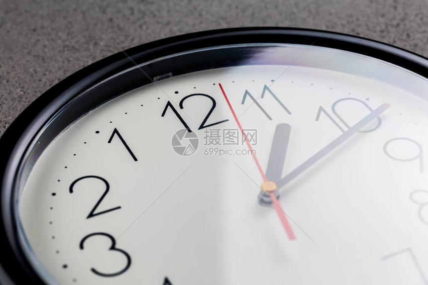 倒回去时间向后高清图片下载-正版图片504092272-摄图网