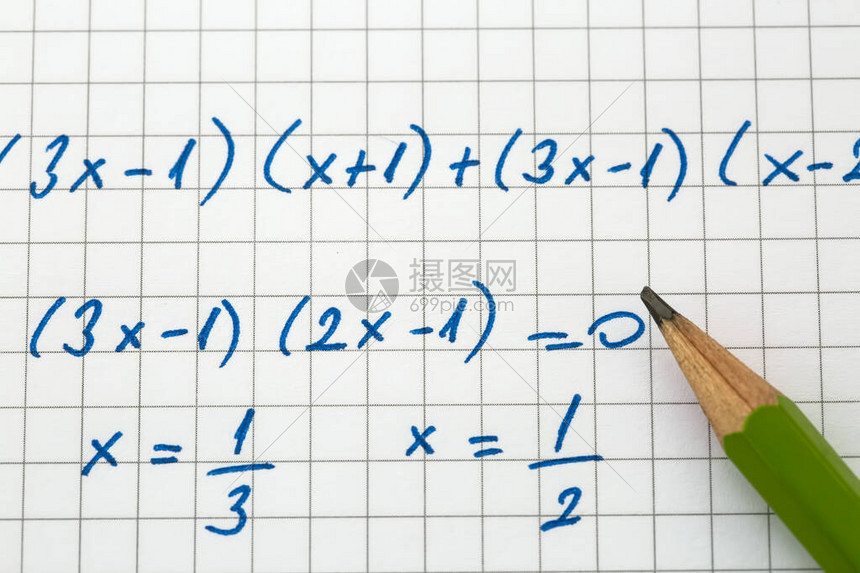 手写数学公式的特写教育概念高清图片下载-正版图片504157752-摄图网
