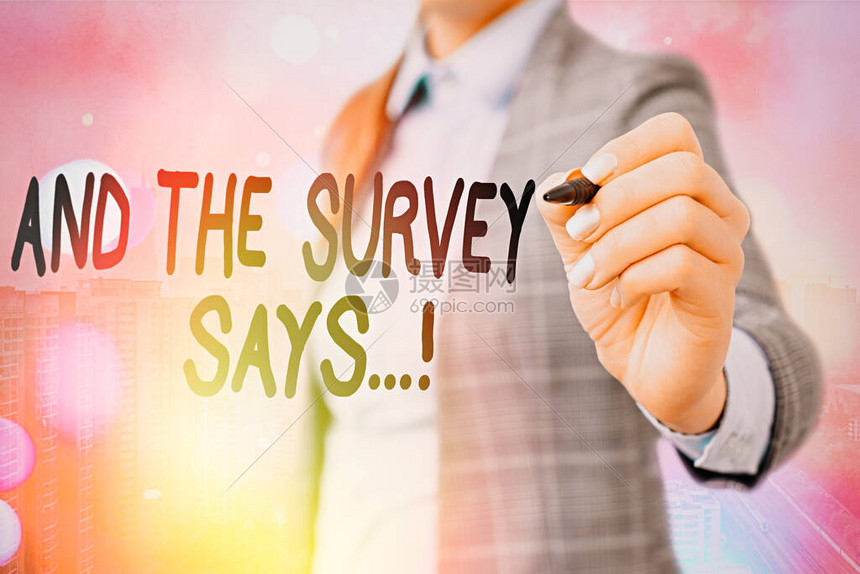 商业照片展示了在互联网上短考或试的书面口头测试结果高清图片下载-正版图片504185245-摄图网