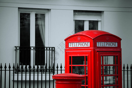伦敦有历史建筑的红线电话高清图片下载-正版图片503186581-摄图网