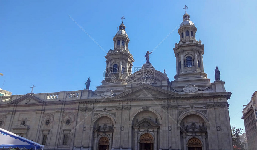 智利圣地亚哥及其建筑高清图片下载-正版图片504332455-摄图网