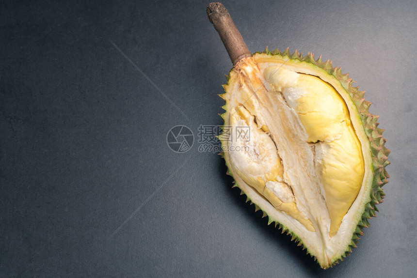 达里安是白餐中的水果之王在黑石高清图片下载-正版图片504356925-摄图网