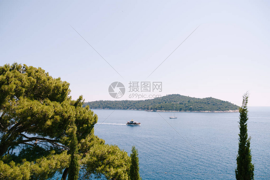 Lokrum是亚得里亚海的一个小岛高清图片下载-正版图片504384598-摄图网