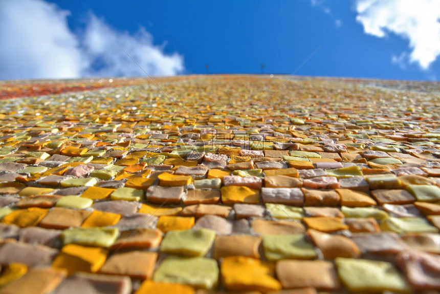 墙上五颜六色的马赛克高清图片下载-正版图片504413087-摄图网