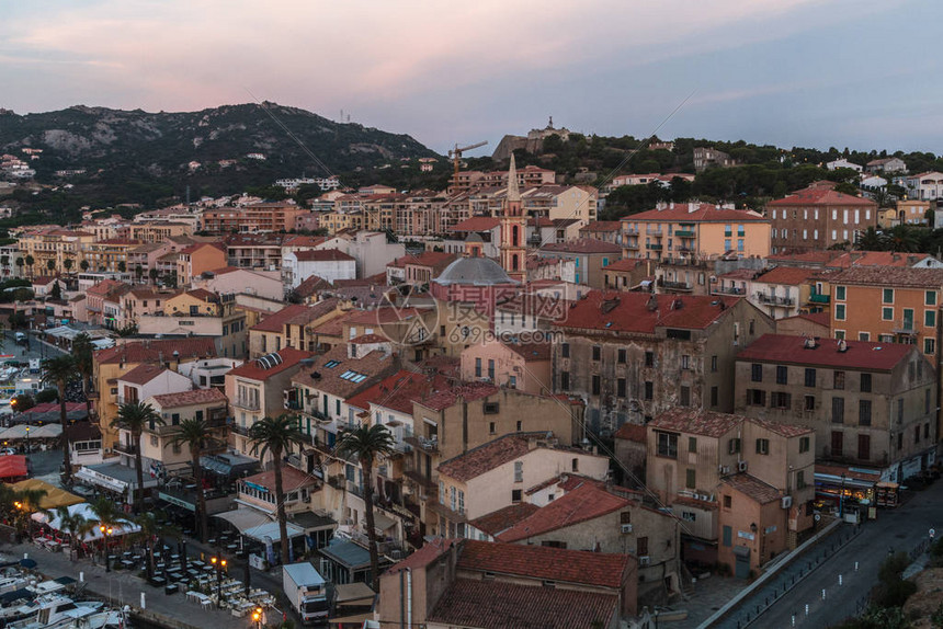 马耳他岛上的历史名城高清图片下载-正版图片504424855-摄图网