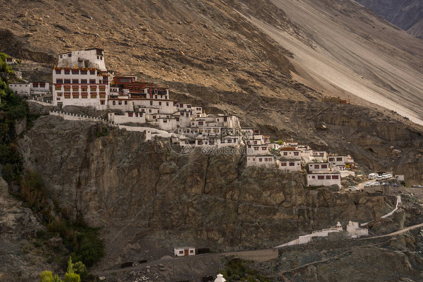 印度拉达赫努布拉谷Diskit修道院藏人Stly高清图片下载-正版图片504429343-摄图网