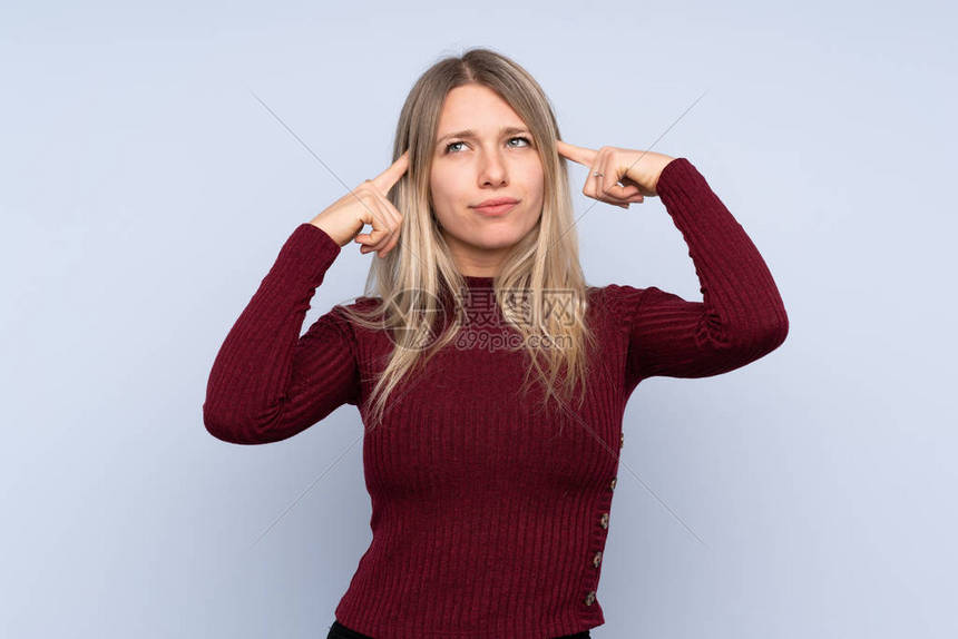 青金发年轻金发女金发碧眼的蓝色女孩有高清图片下载 正版图片504431294 摄图网