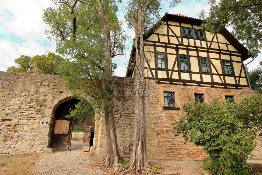 城堡的后门在阿姆特克鲁斯堡的城高清图片下载-正版图片504448643-摄图网