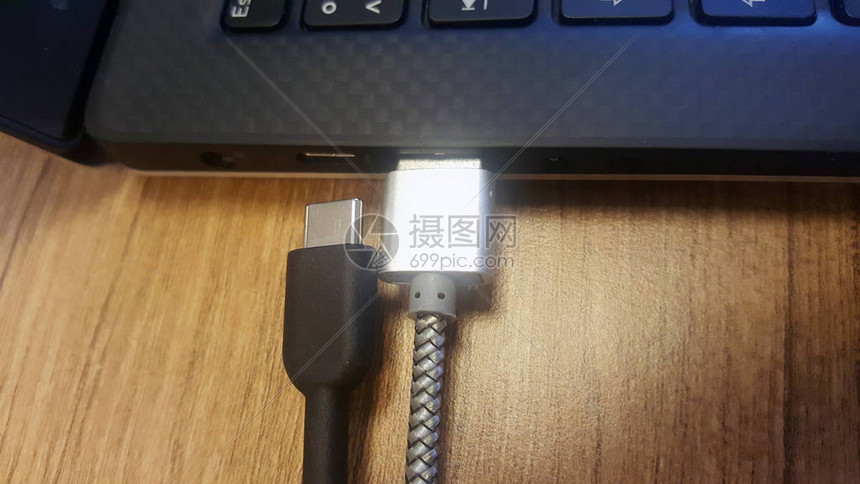 关闭了USBC和USB30连接器高清图片下载-正版图片504490058-摄图网
