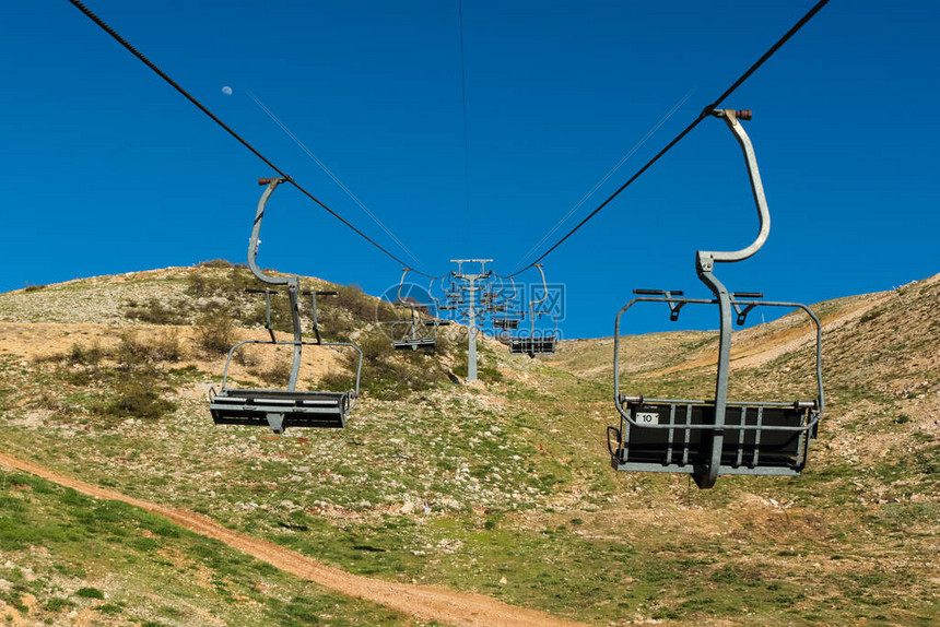 黎巴嫩Zaarour滑雪季节高清图片下载-正版图片504498066-摄图网