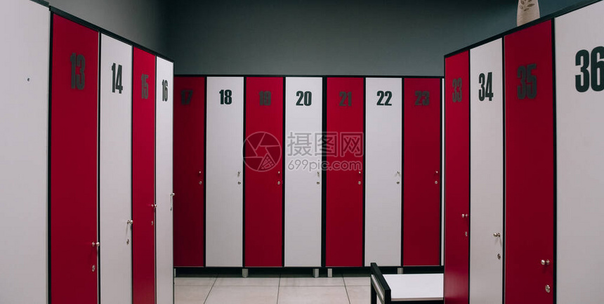 储物柜更衣高清图片下载-正版图片504528796-摄图网