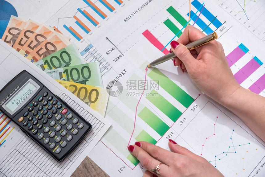 图表与欧元货币高清图片下载-正版图片504556764-摄图网
