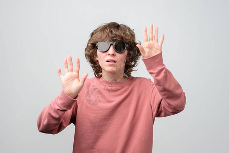 看不见看不见图片_看不见看不见素材_看不见看不见高清图片_摄图网图片下载