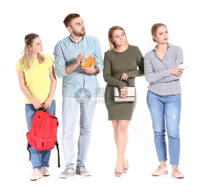 在白色背景上排队等候的人高清图片下载-正版图片504576717-摄图网