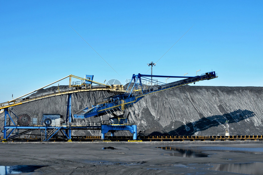 煤炭工业设施的特写高清图片下载-正版图片504694749-摄图网