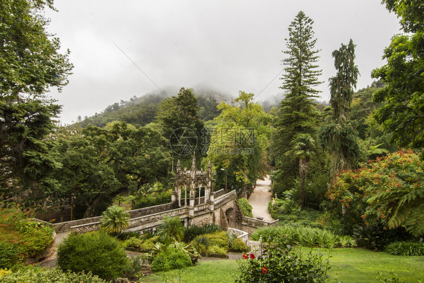 位于葡萄牙辛特拉Sintra的美景公园中叫做QuintadaReg高清图片下载-正版图片504785724-摄图网